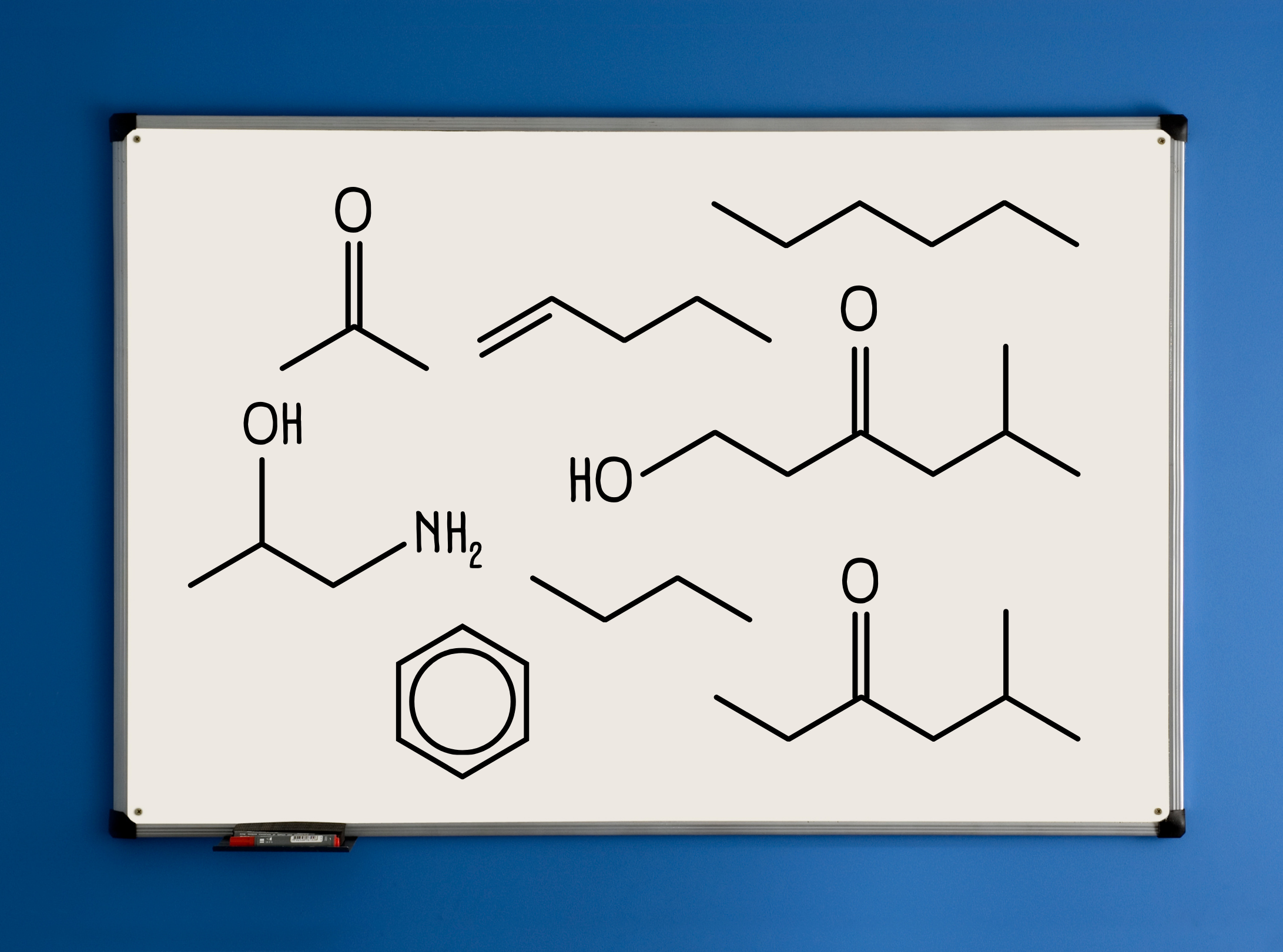 Getting to grips with skeletal formula in A Level Chemistry | PMT Education
